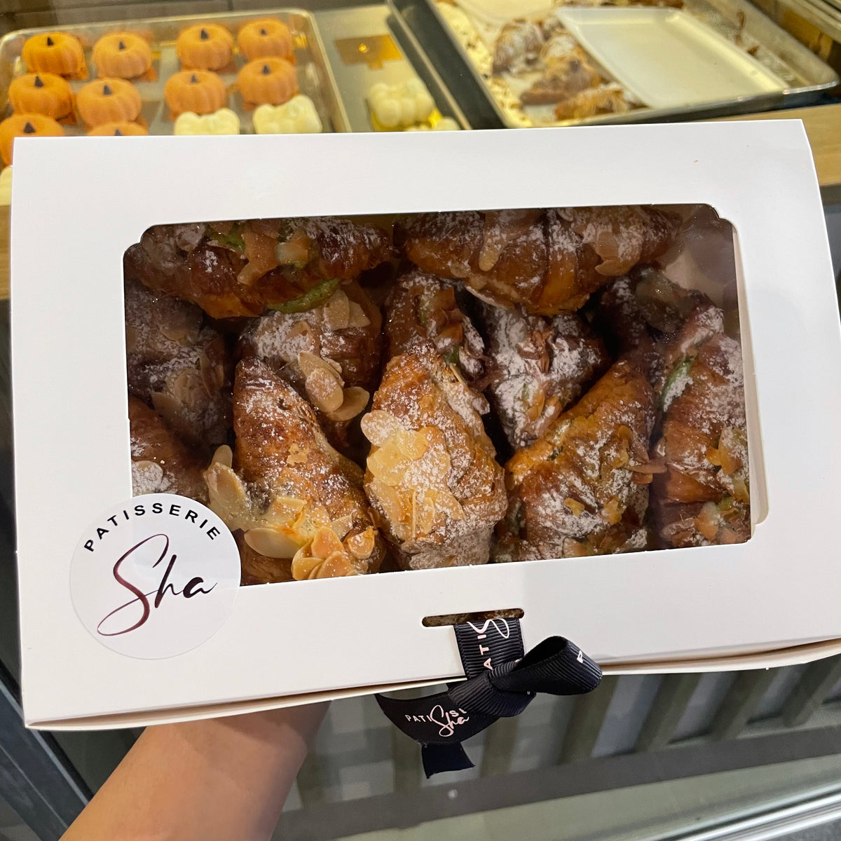Mini Croissant Box (12pc) – Sha Patisserie